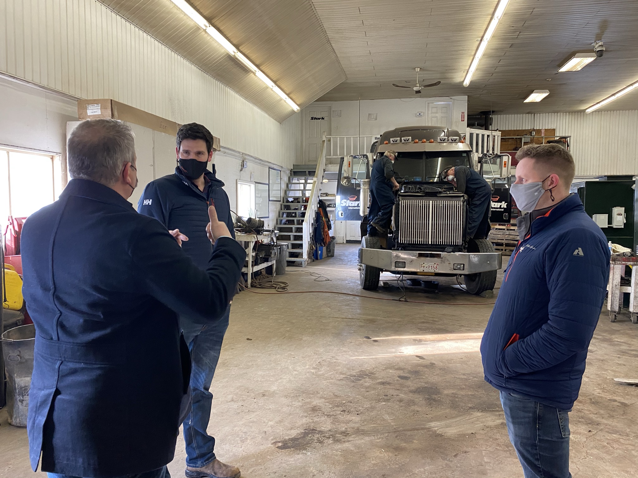 Stark International develops in-house oil testing lab - Canada.ca