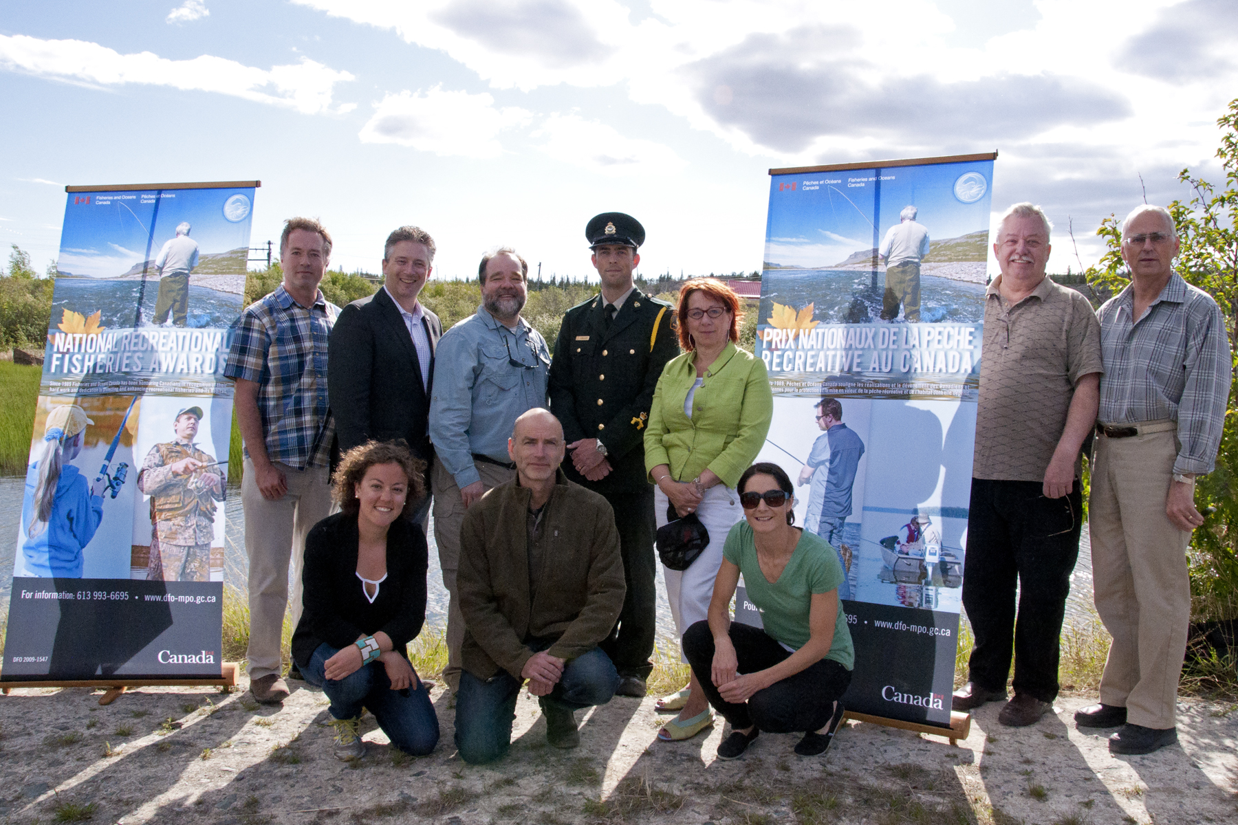 Le député Calkins remet un Prix national de la pêche récréative à Fly ...
