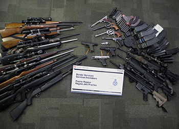 24 guns seized at the Coutts border - Canada.ca