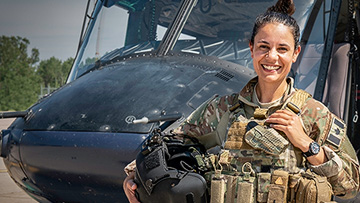 Journey of Possibilities: Captain Erin Edwards - Canada.ca