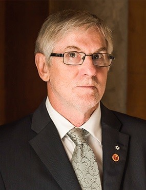 Biographies of Committee members - Canada.ca