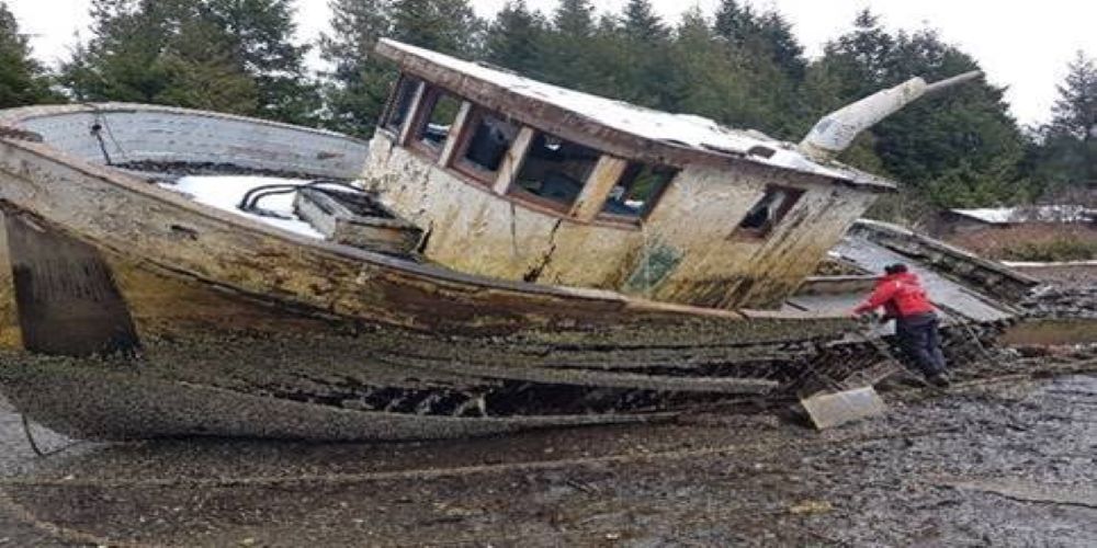 Cleaning Canada’s waters one wreck at a time – Public Services and ...