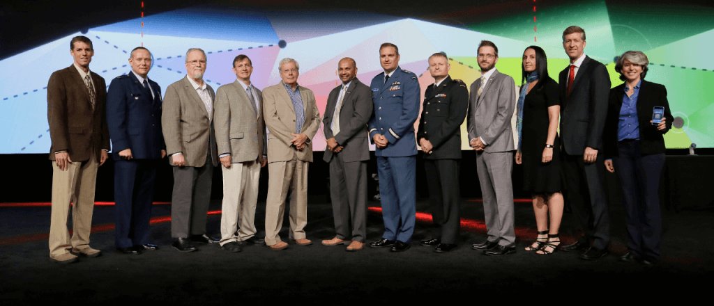 U.S. Geospatial Intelligence Foundation presents award to RCAF team ...