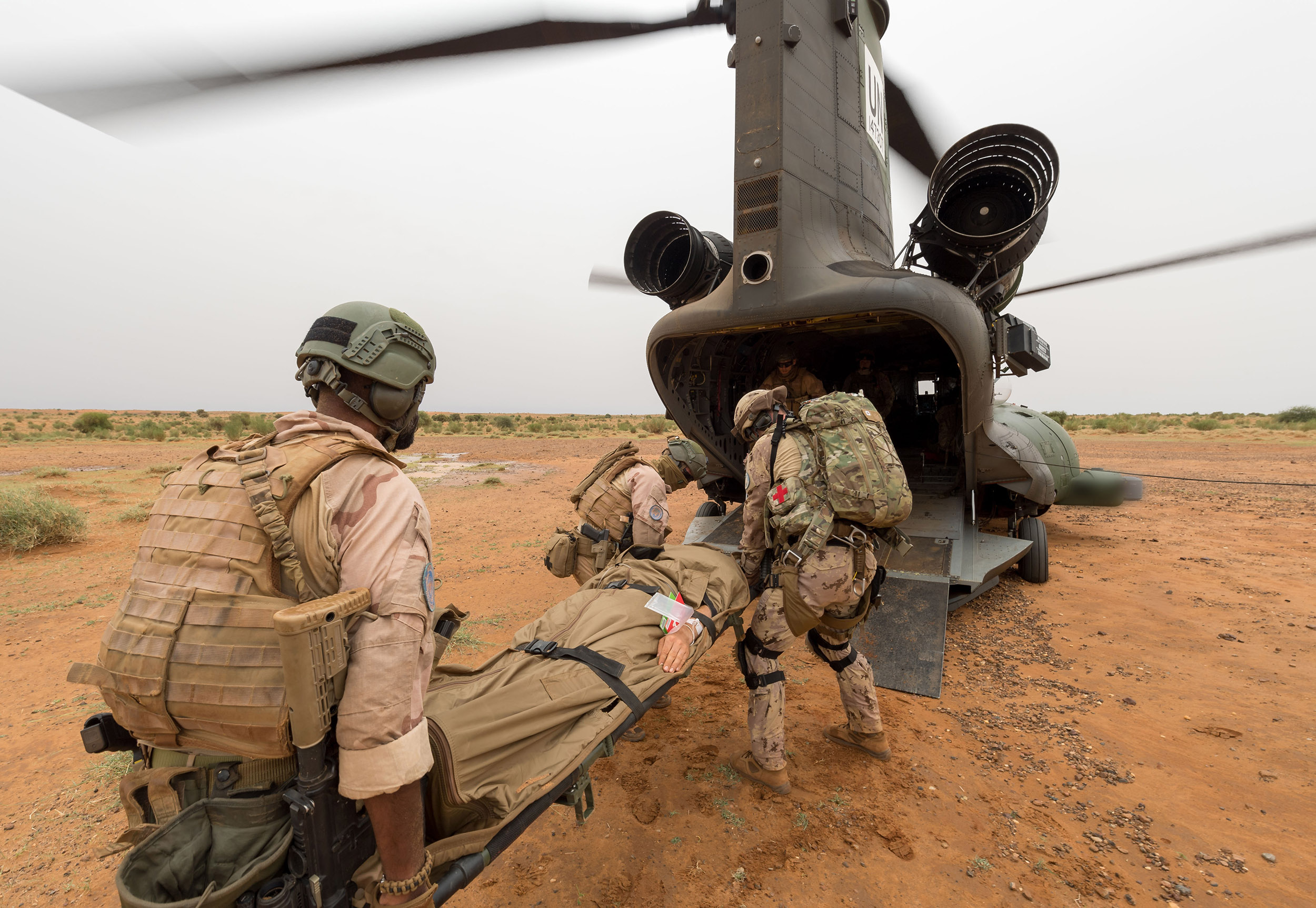 Dutch honour for Canadian task force commander in Mali - News Article ...