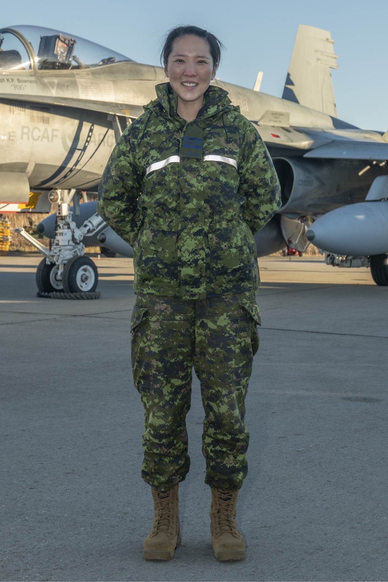 Nos gens : la major Jane Yoon, A4 de la Force opérationnelle aérienne ...