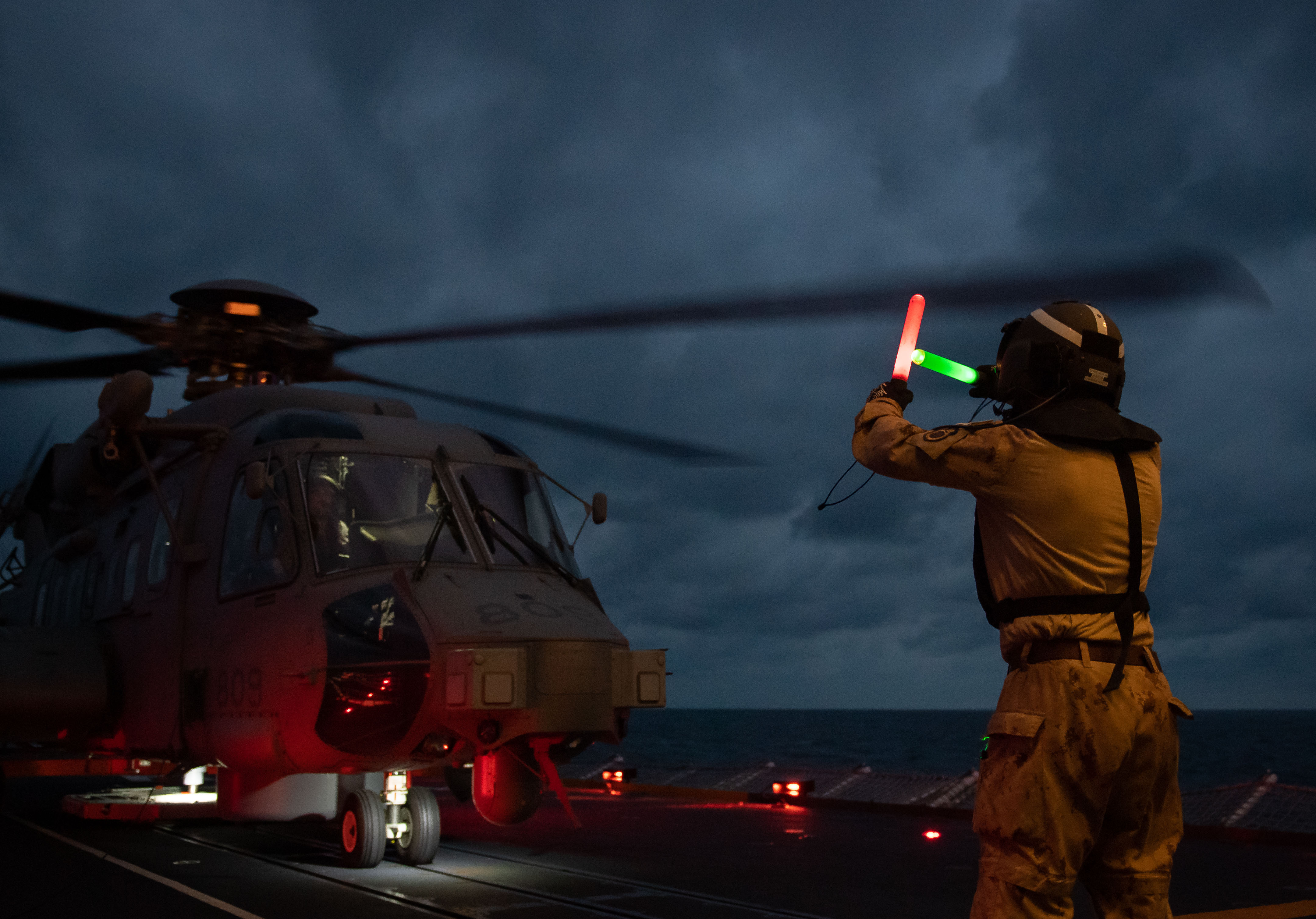 HMCS Winnipeg patrols Asia-Pacific’s electric avenues - Canada.ca