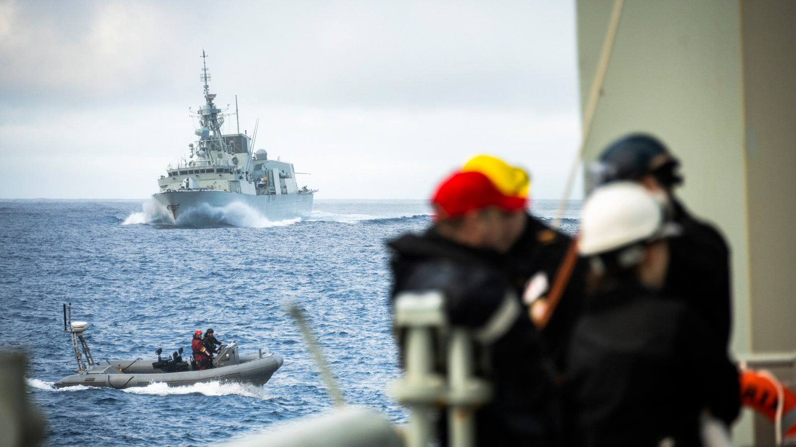 FMF Cape Scott and fleet engineers help ready HMCS Montréal for ...